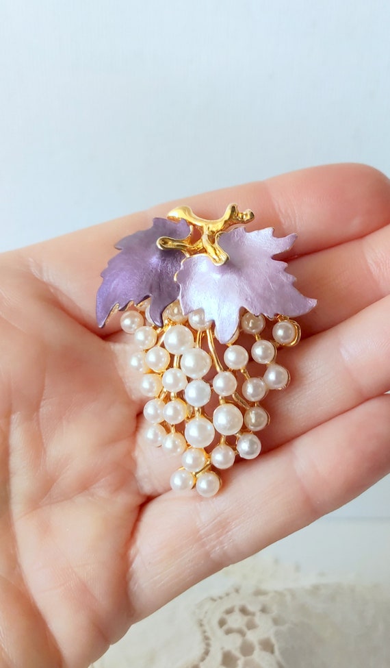 Gold Tone Grape Brooch Pearl Pin Costume Gold Gold To… - Gem