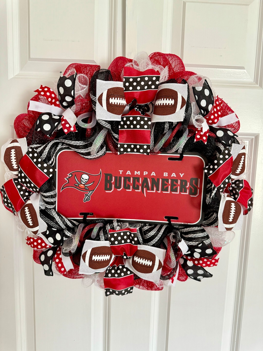 BUCCANEERS Tampa Bay Wreath. Buccaneers Football. Tampa Bay Wreath ...