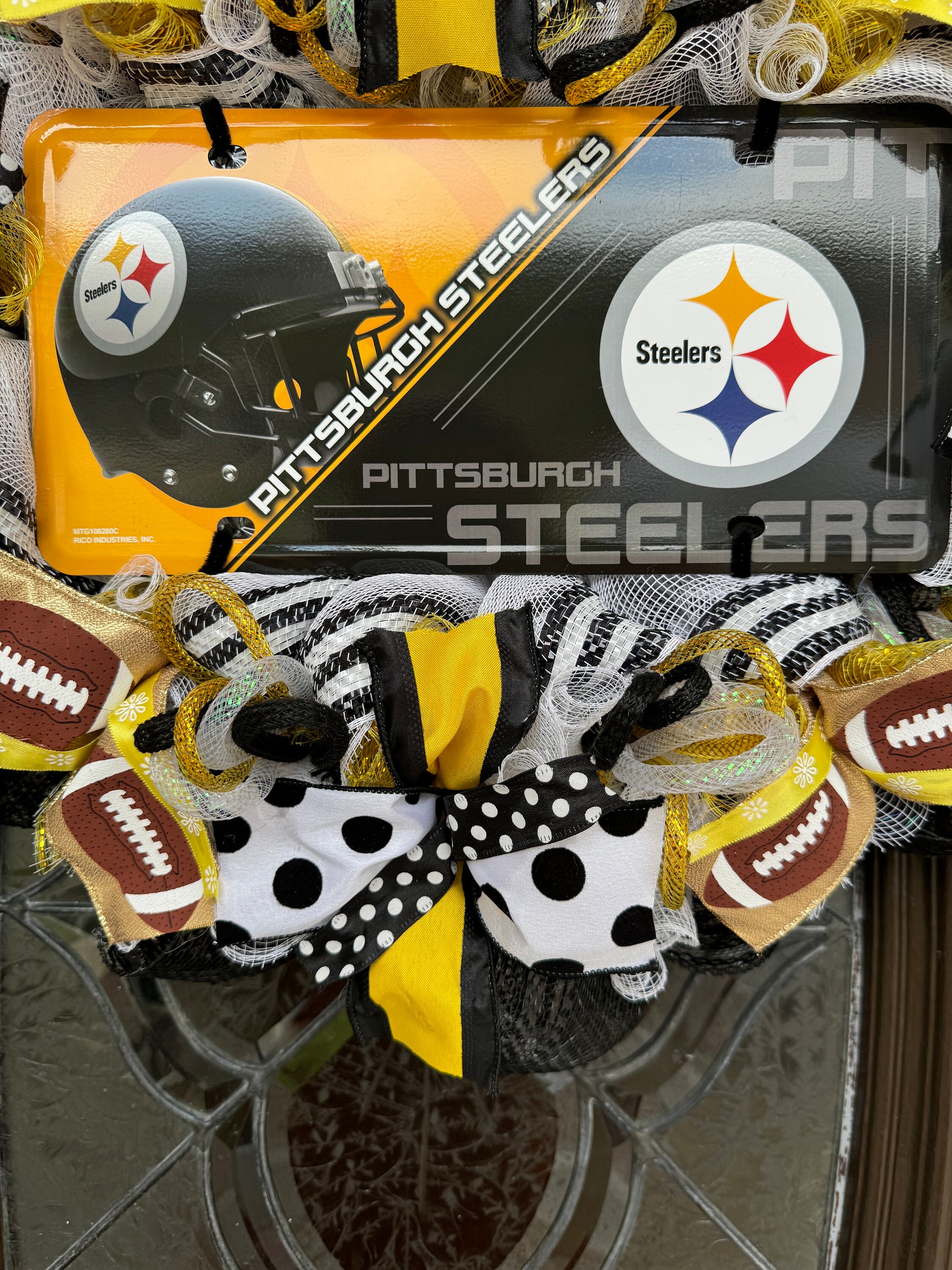 Steelers Pittsburgh Wreath . Football Wreath. Steelers Decor. Front ...