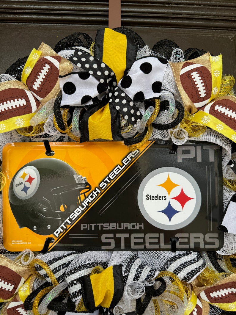 Steelers Pittsburgh Wreath . Football Wreath. Steelers Decor. Front ...