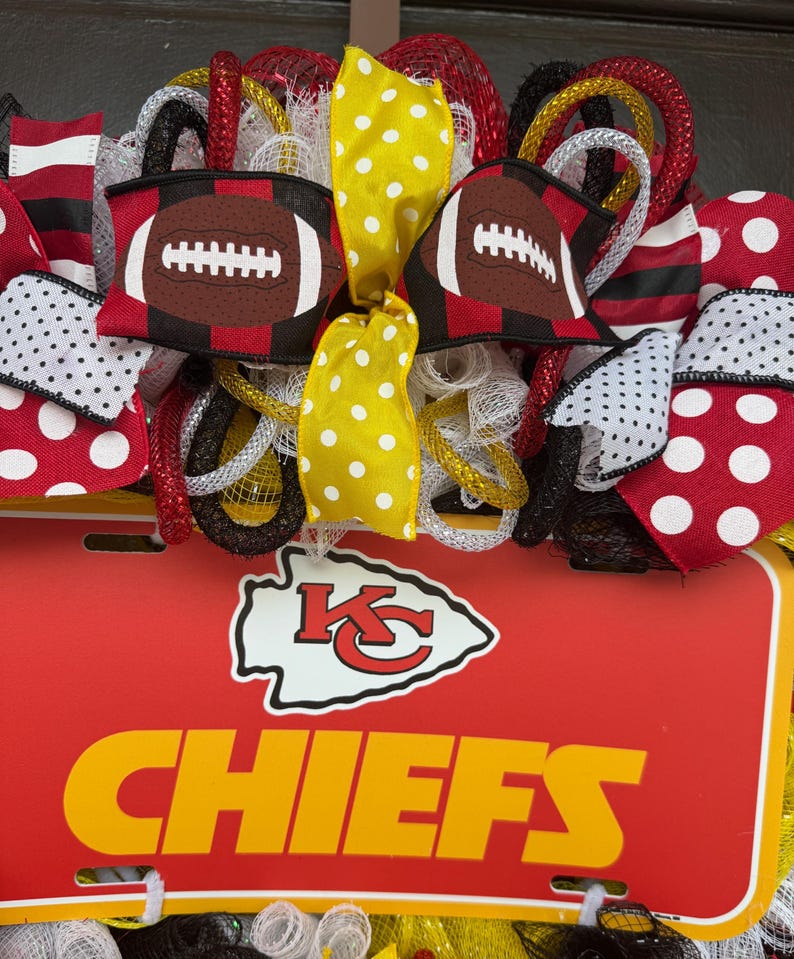 KANSAS CITY CHIEFS Wreath. Football Wreath. Beautiful Wreath.chiefs ...