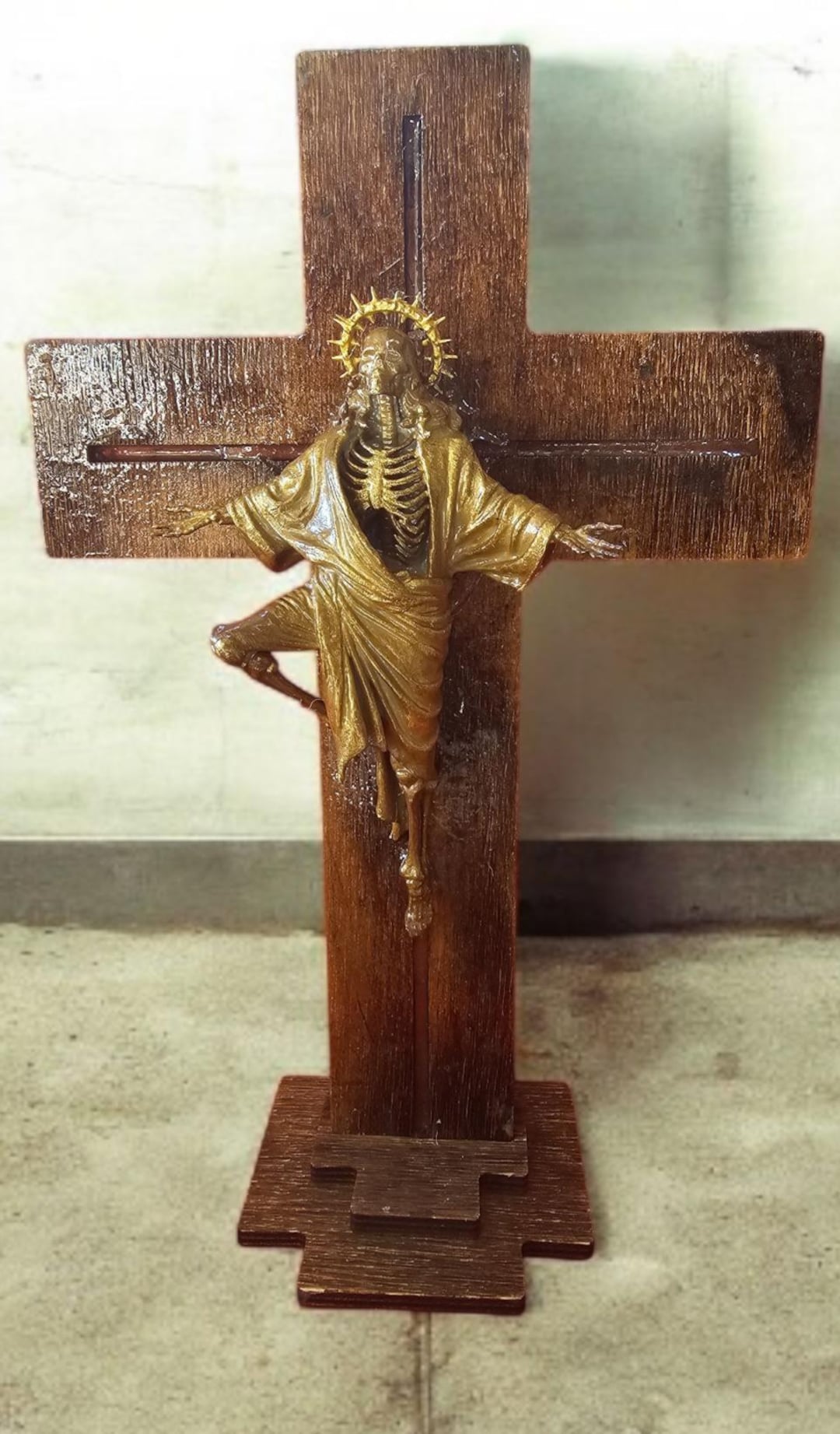 Undead Savior Crucifix Statue - Etsy