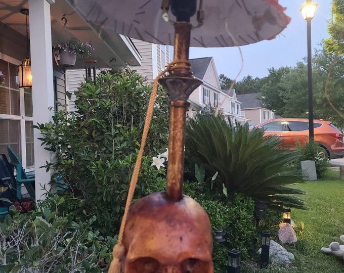 Custom Made Human Skin Lamp / Ed Gein Lamp / Macabre Art / Horror Lamp ...