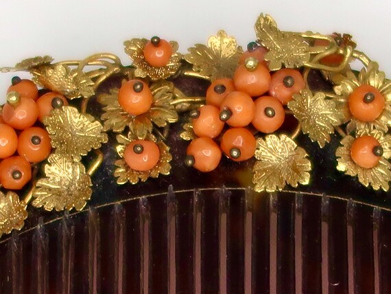 Antique Payneta 8K Gold Vine Coral Grape Clusters - P… - Gem