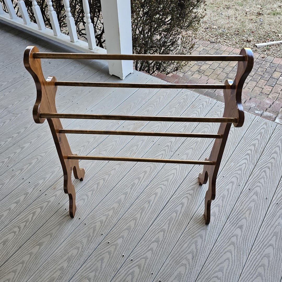 Wooden Quilt Rack Handmade Wooden Towel Rack Clean Lines Simple Design ...