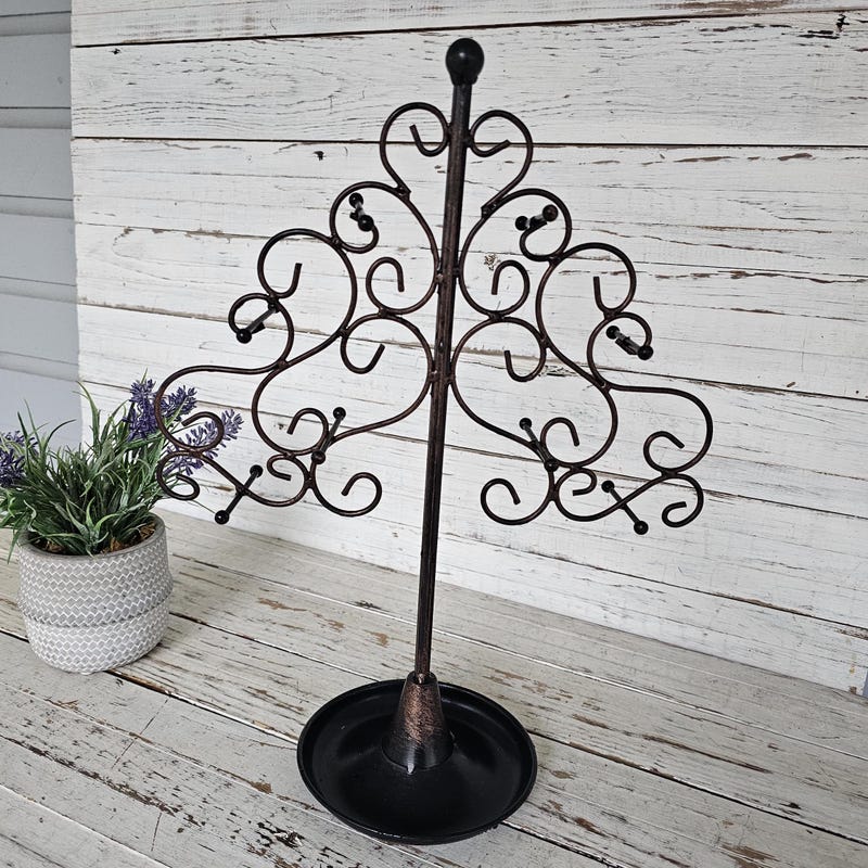 Metal Art Stand - Etsy