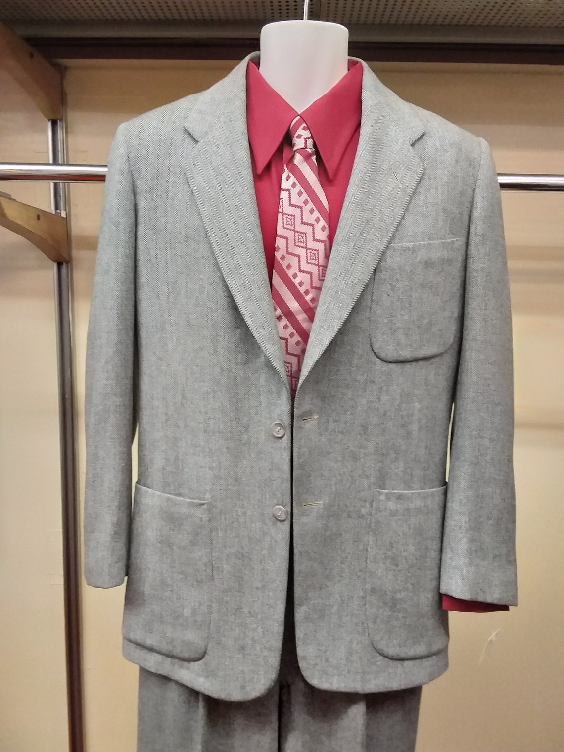 Men's 2 Pc Sack Suit Grey Herringbone Tweed Very Wearable - Etsy