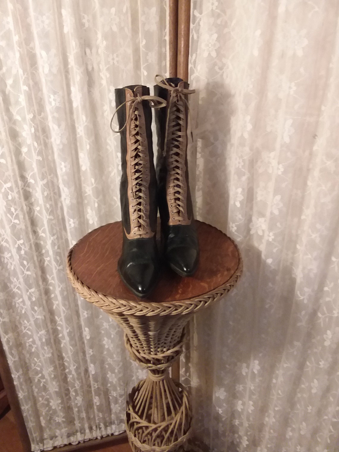 Women's Victorian Black and Tan Leather Wing Tip Lace up - Etsy