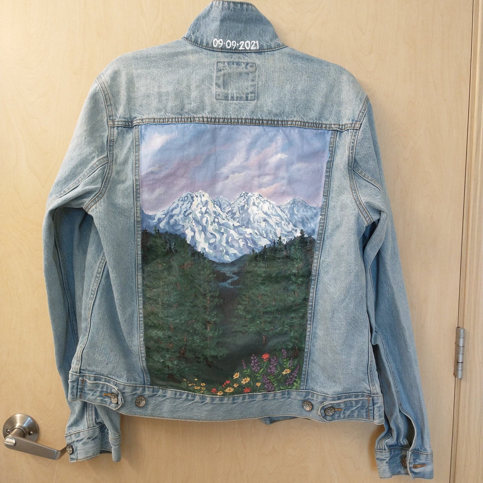 Custom Hand Painted Jean Jacket - Etsy