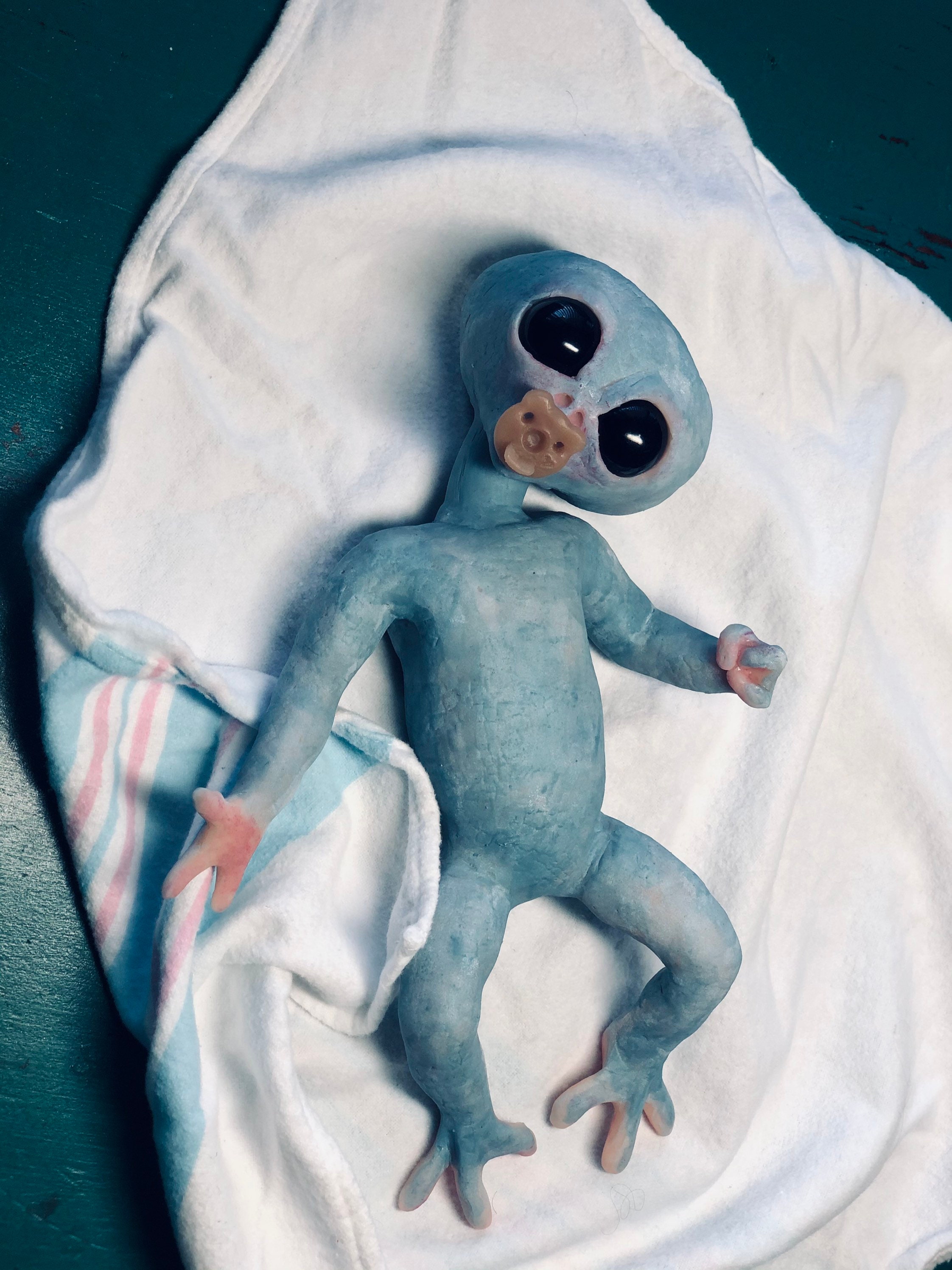 Full body silicone mini baby Alien gender neutral in super | Etsy