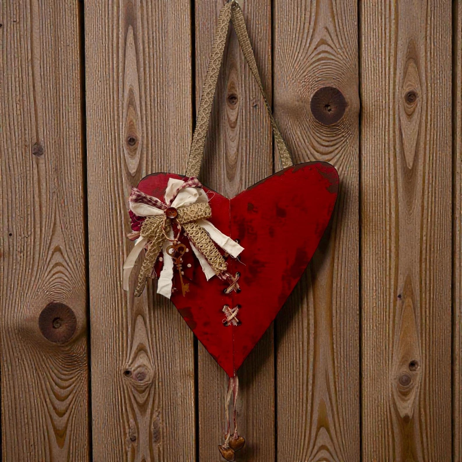 Shoestring Rustic Heart | Valentine's Day Decor - Etsy