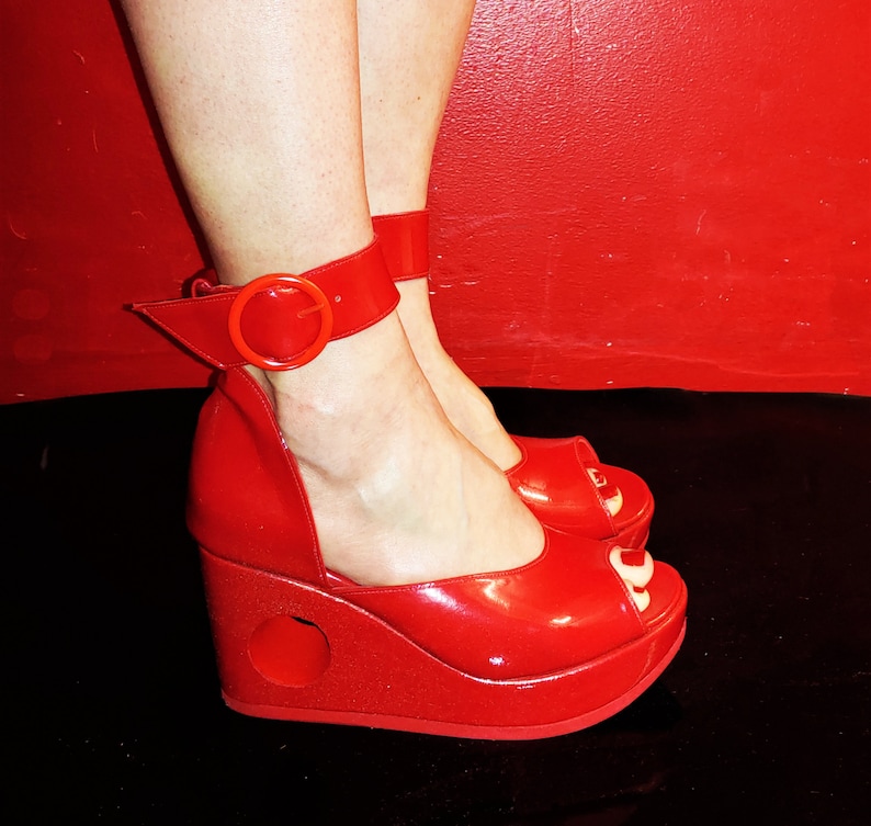 PEEPHOLE Platform 70s Style Donut Shoes Summer Sandals - Etsy