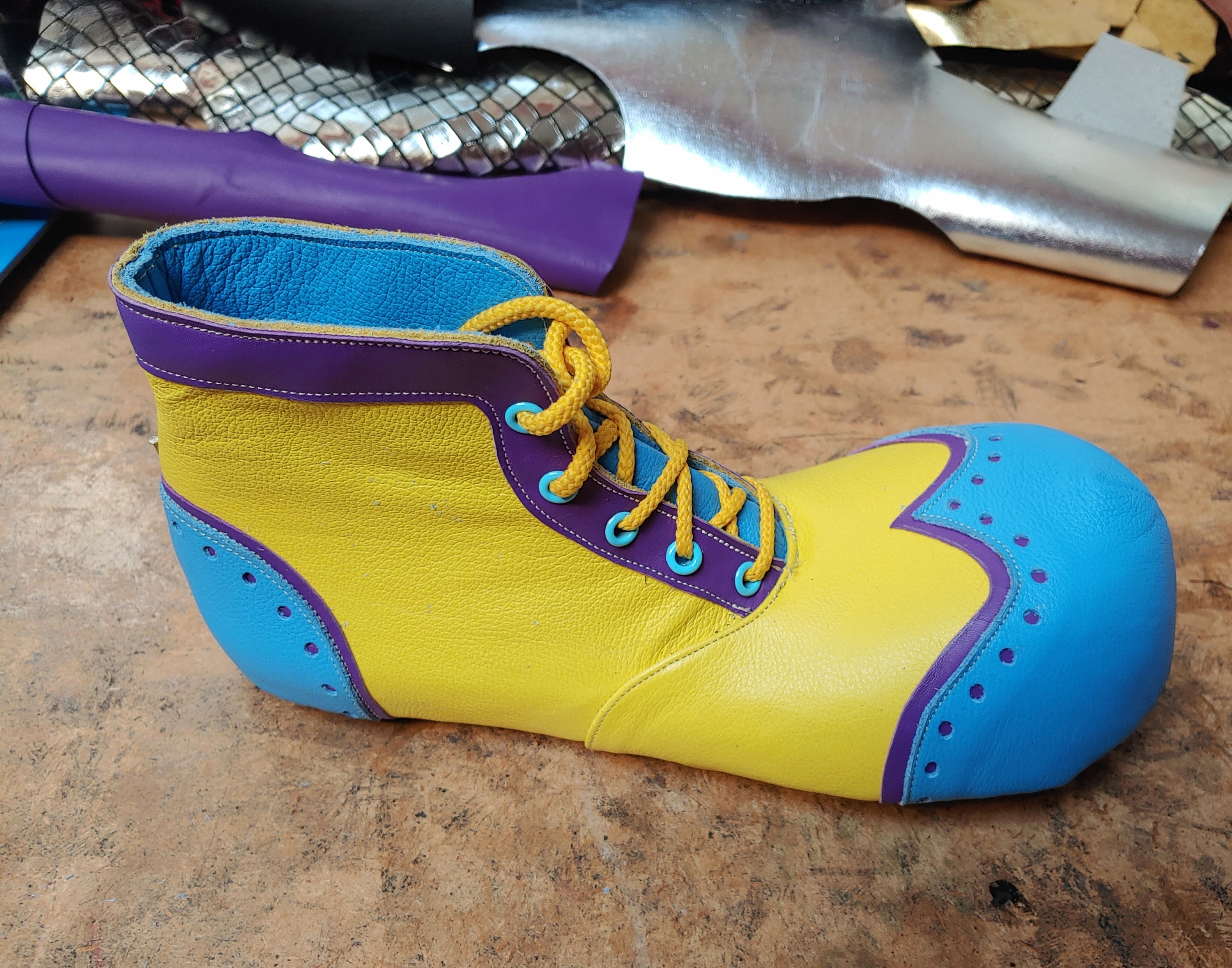 Clown Shoes - Isabella Mars - Wingtip Pattern in Yellow Blue Purple ...