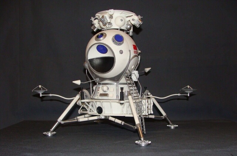 1:20 Scale model of soviet LK Lunar Lander made of plastic | Etsy