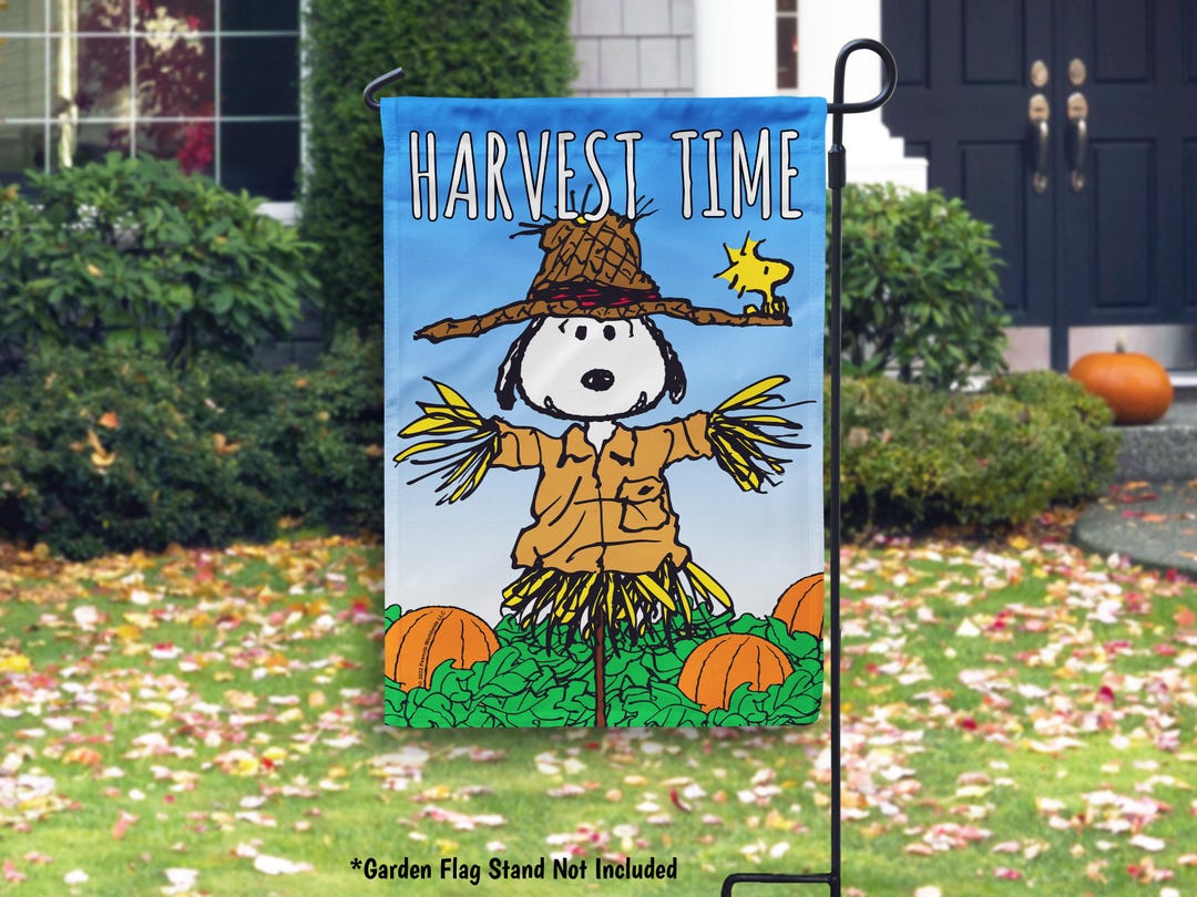 Harvest Scarecrow Snoopy Fall Garden Flag, Peanuts Fall House Flag ...