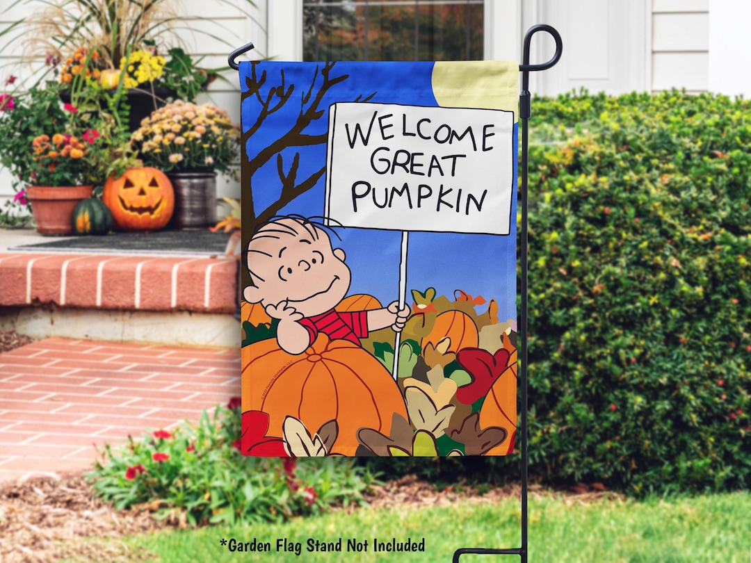 Peanuts Great Pumpkin Linus Garden Flag, Halloween Peanuts Outdoor ...