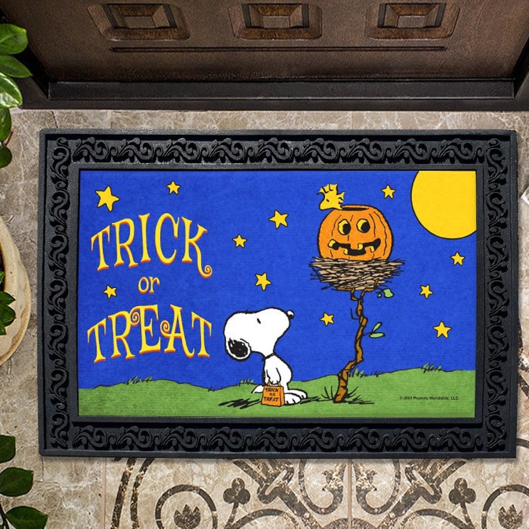 Snoopy Halloween Doormat Outdoor Decor, Peanuts Snoopy Woodstock Spooky ...