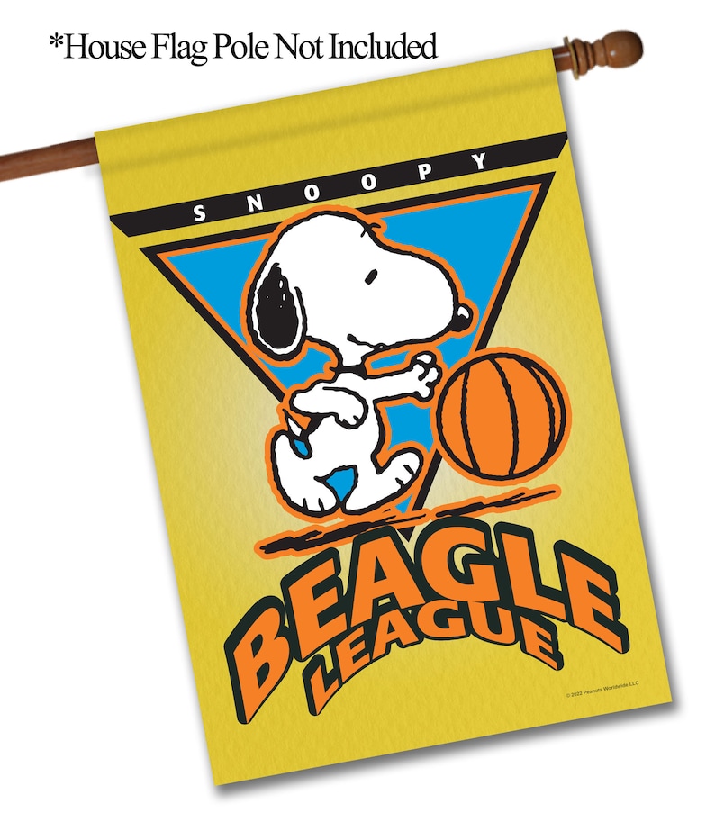Peanuts Snoopy Basketball Garden Flag, Peanuts Outdoor Basketball Decor ...