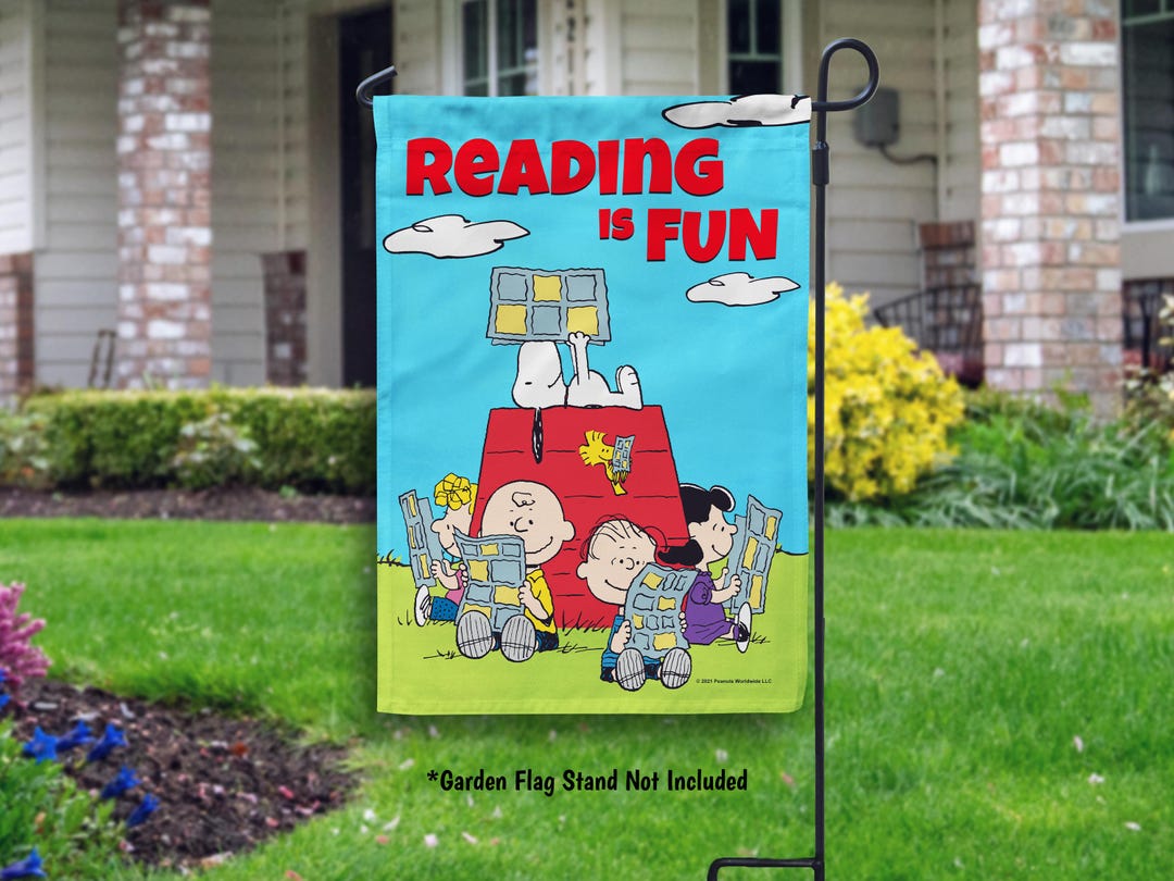 Peanuts Reading is Fundamental School Garden Flag Snoopy Back to School ...