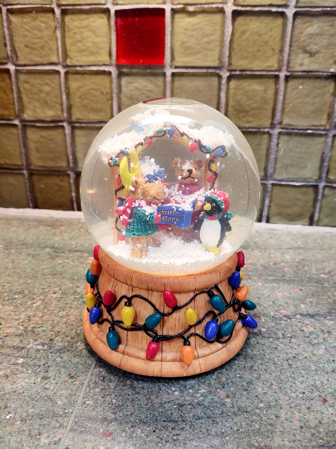 St Nicholas Square Musical Snowglobe Deck the Halls - Etsy