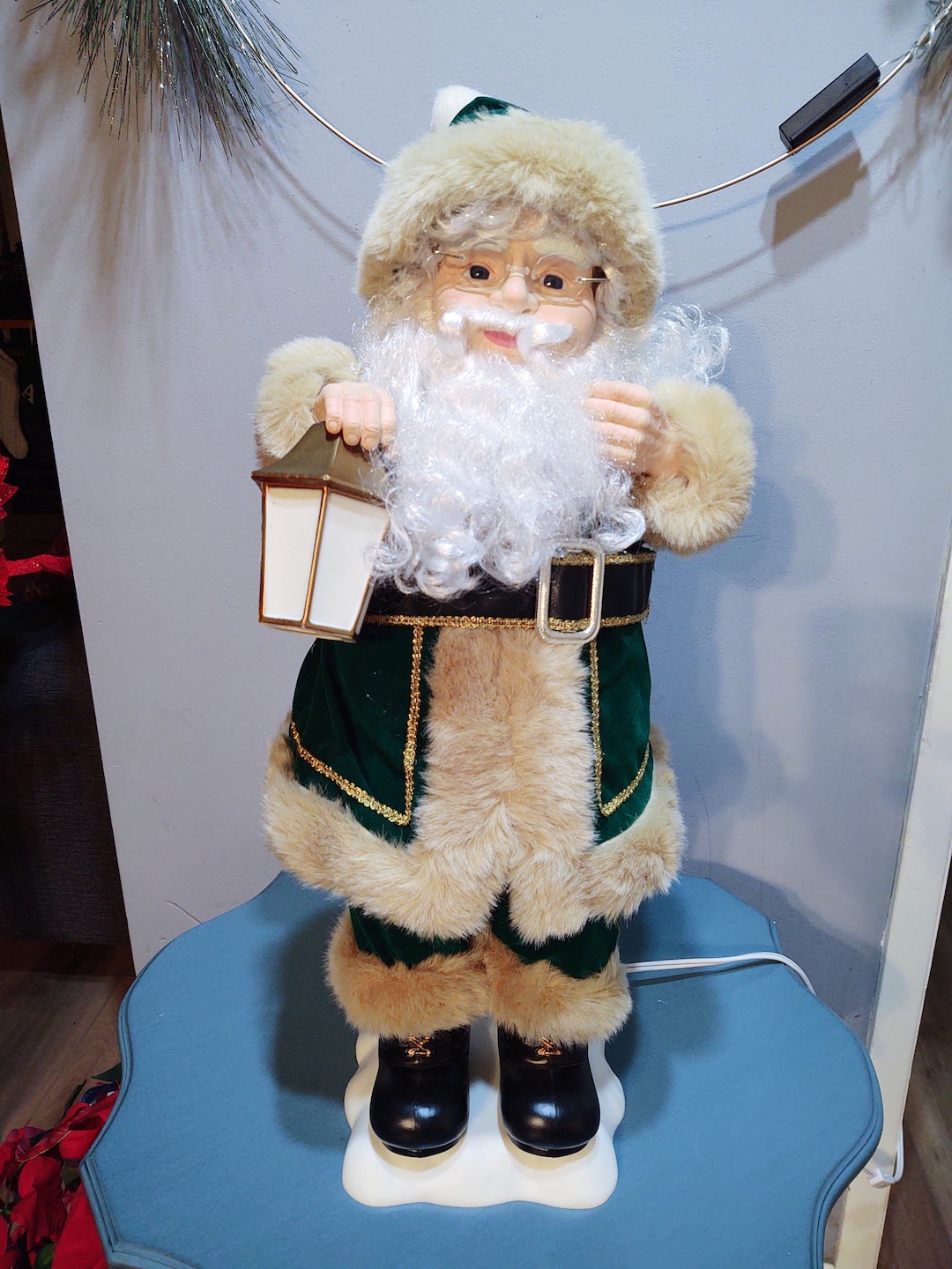 Vintage Animated and Illuminated Santa Figure - Etsy UK