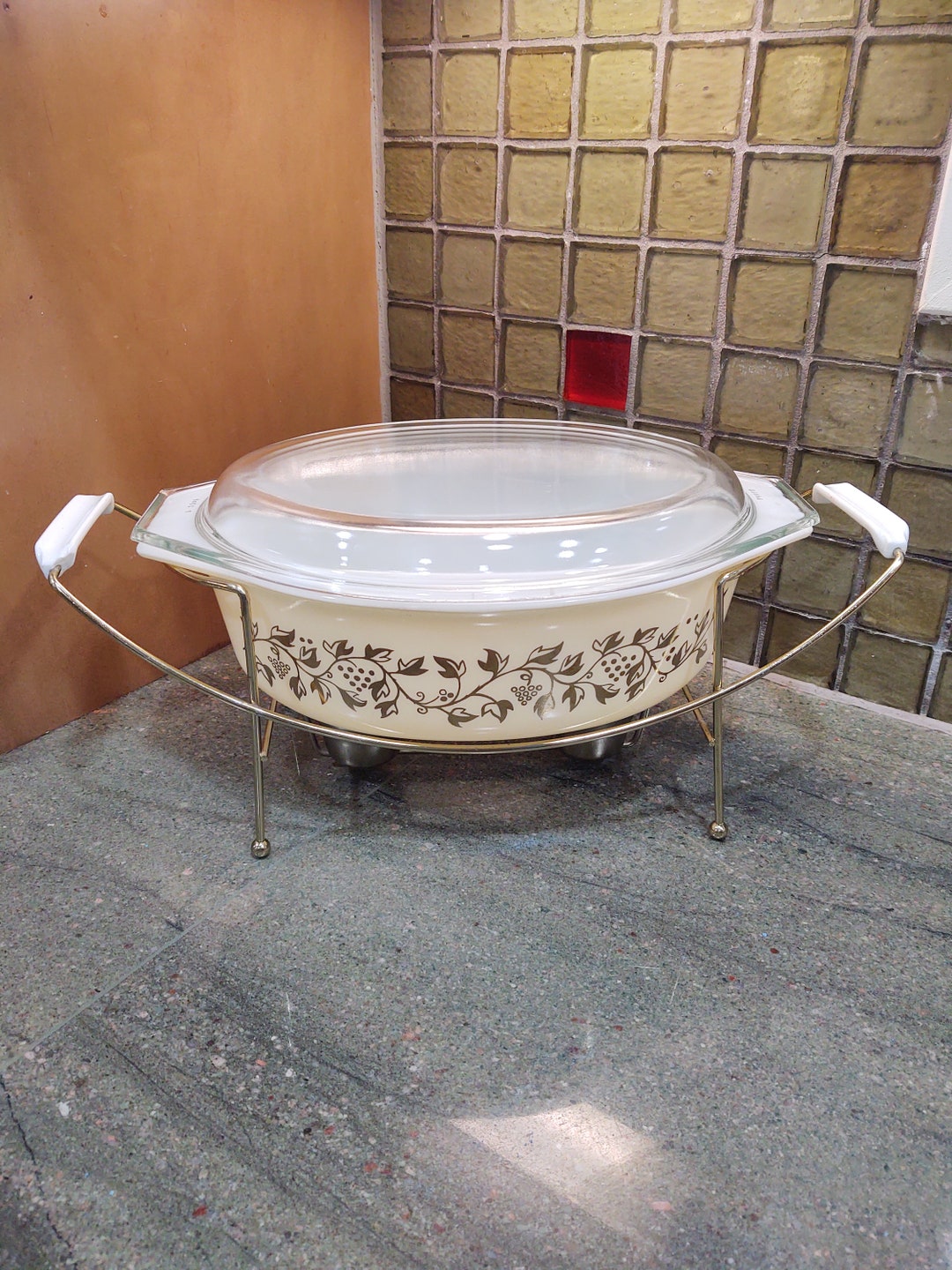 Mid Century Pyrex Golden Grapes Baking Dish With Warming Cradle - Etsy