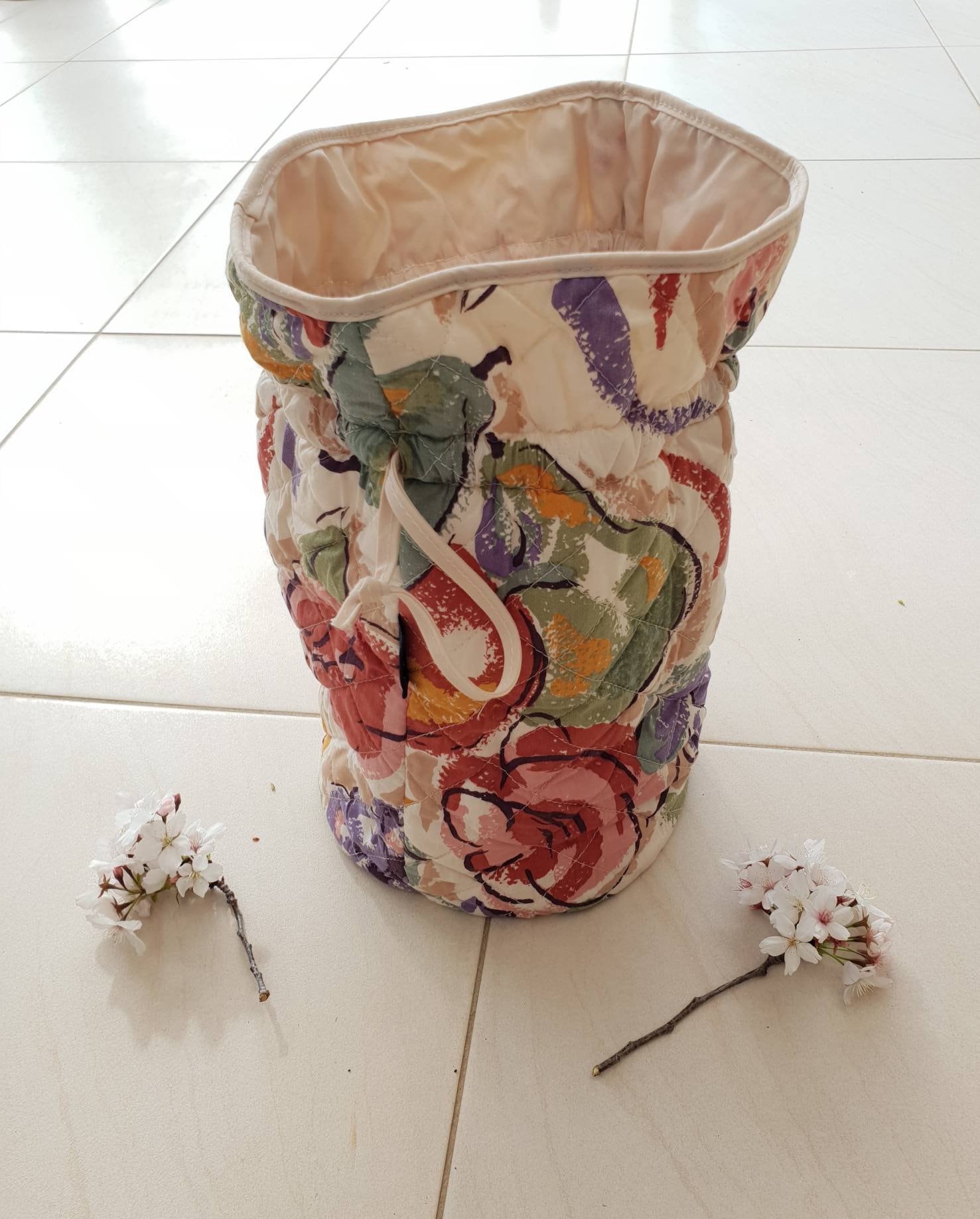 GAINSBOROUGH MAKEUP POUCH • Vintage Drawstring Bag • Padded Toletries ...
