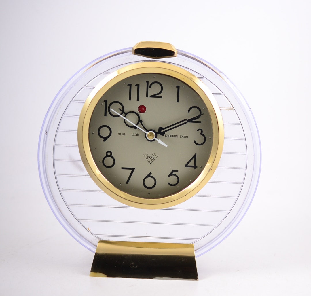 Vintage Alarm Clock DIAMOND SHANGHAI CHINA Mehanical. Working Vintage ...