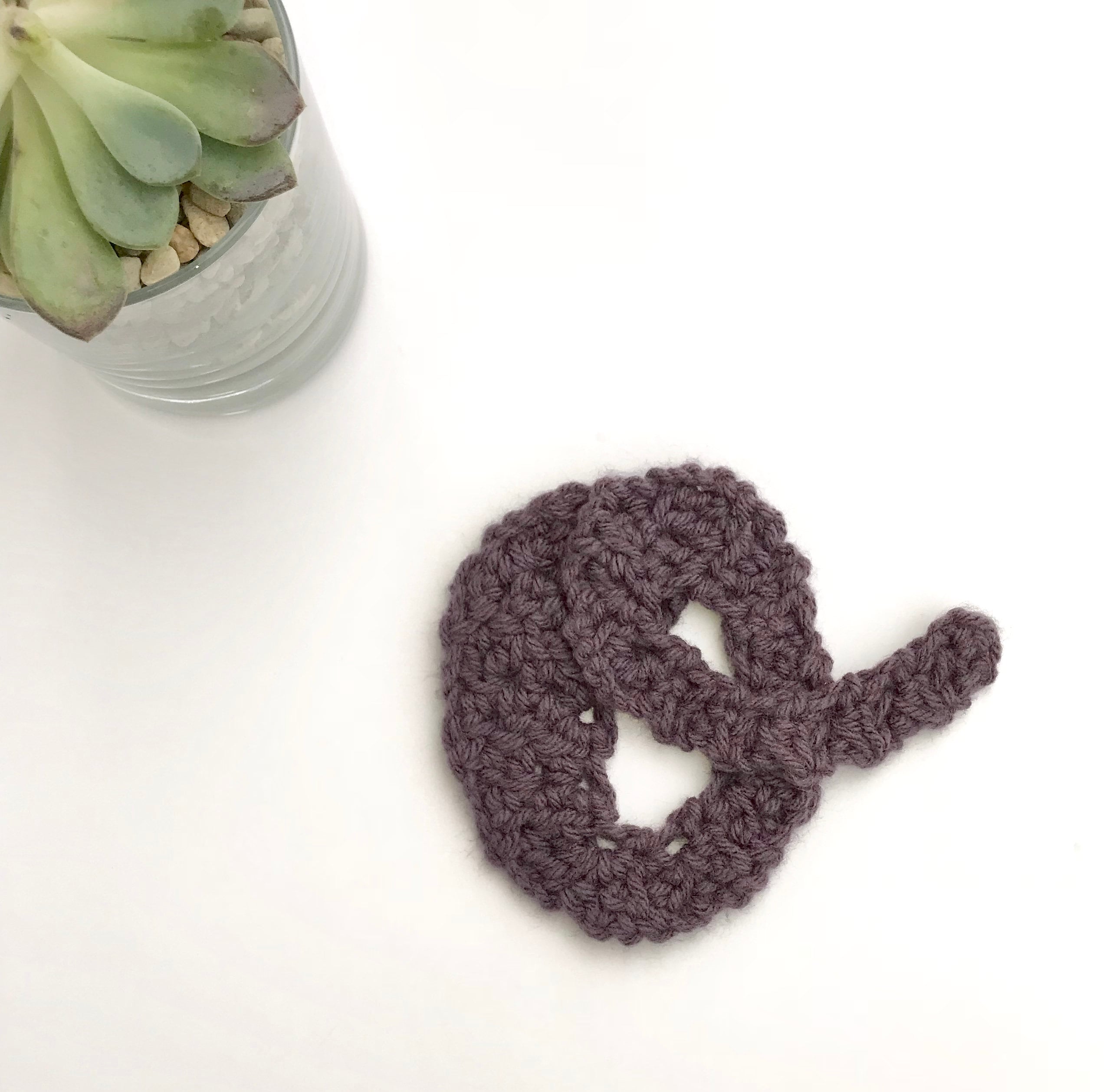 ANGELS & RAINBOWS Font Crochet Letter O Pattern, Crochet Letter Pattern ...