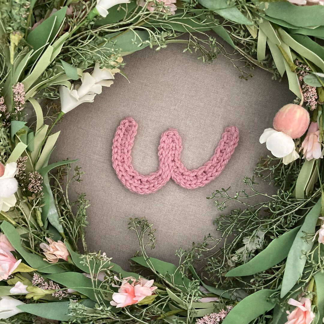 SECRET GARDEN Crochet Font, Lowercase U, Crochet Letters, Crochet ...