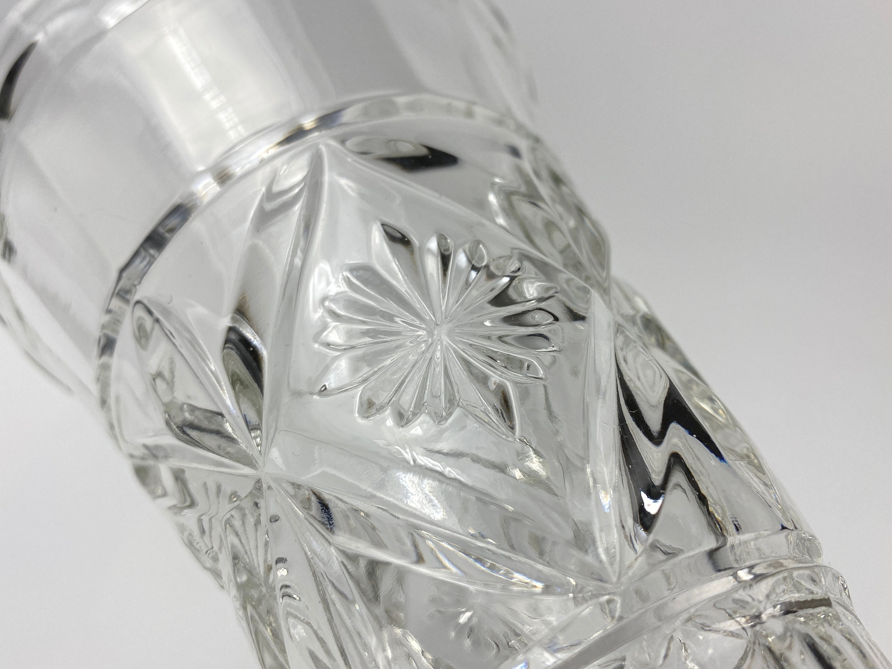 Australian 8 Vase Crown Crystal Glass Co. 'no. - Etsy Australia