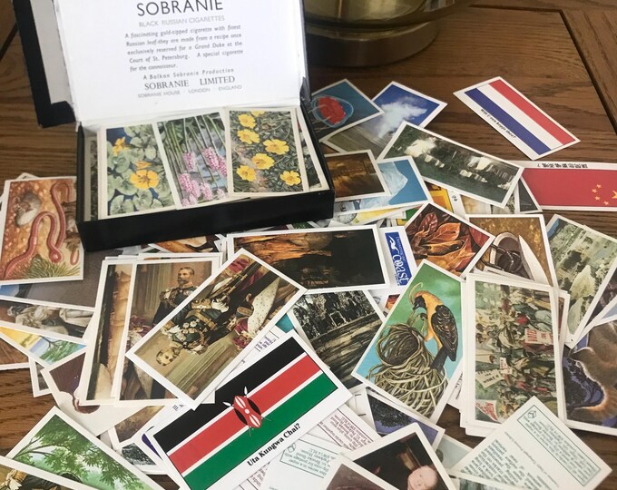 Collection of 200 Mixed Vintage Tea Cards Plus Box of Floral Cards ...