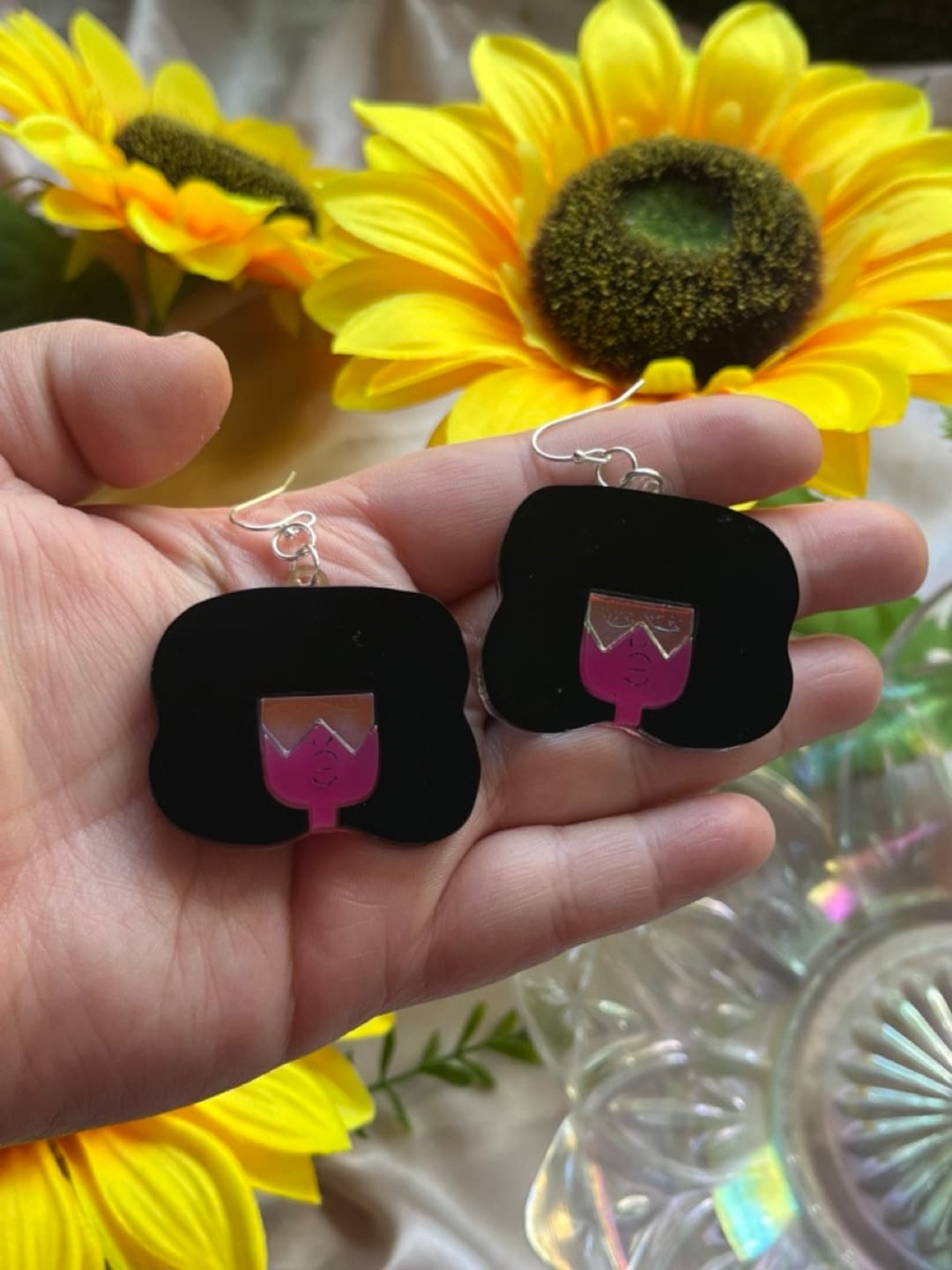 Steven Universe Jewelry: Garnet Earring - Etsy