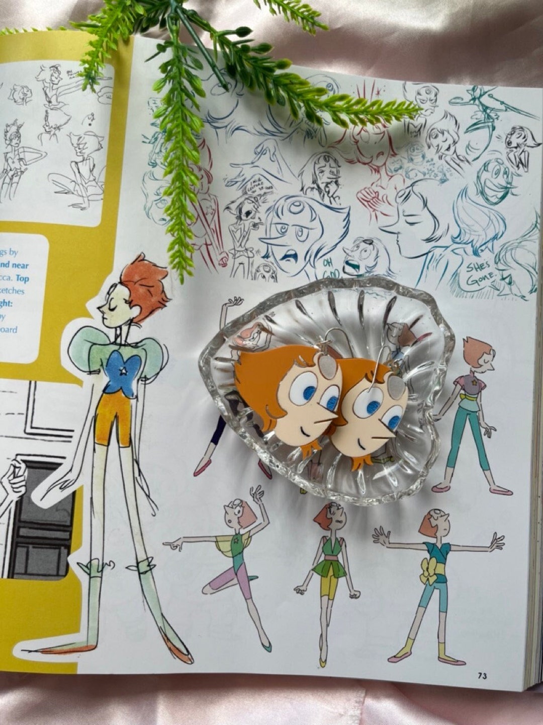 Pearl Steven Universe Earring, Acrylic Earring - Etsy