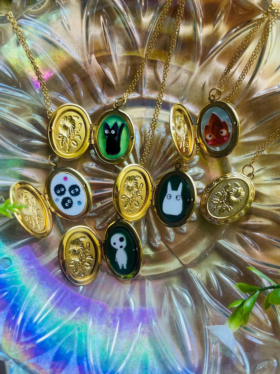 Suprise Locket, Anime Character Locket - Etsy