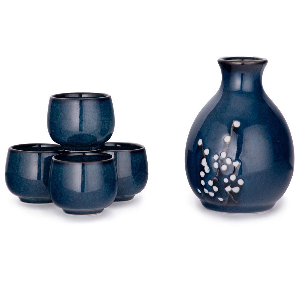 Japanese Sake Bottle for sale | Only 2 left at -60%