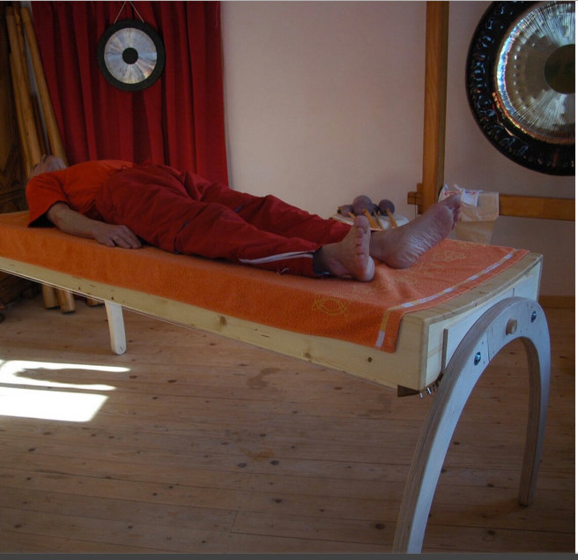 Sound Bed Massage Table Surprising Vibration Effect of the 62 | Etsy