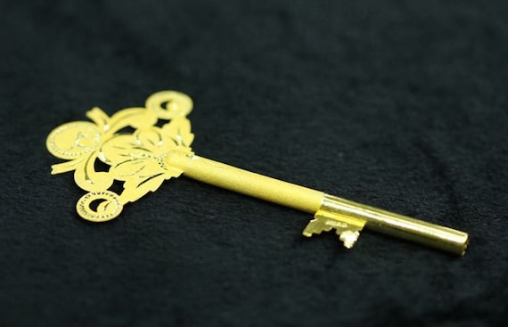 Pure Gold Keys Tala Gold Collection | 18K Pure Gold Heart Key Necklace