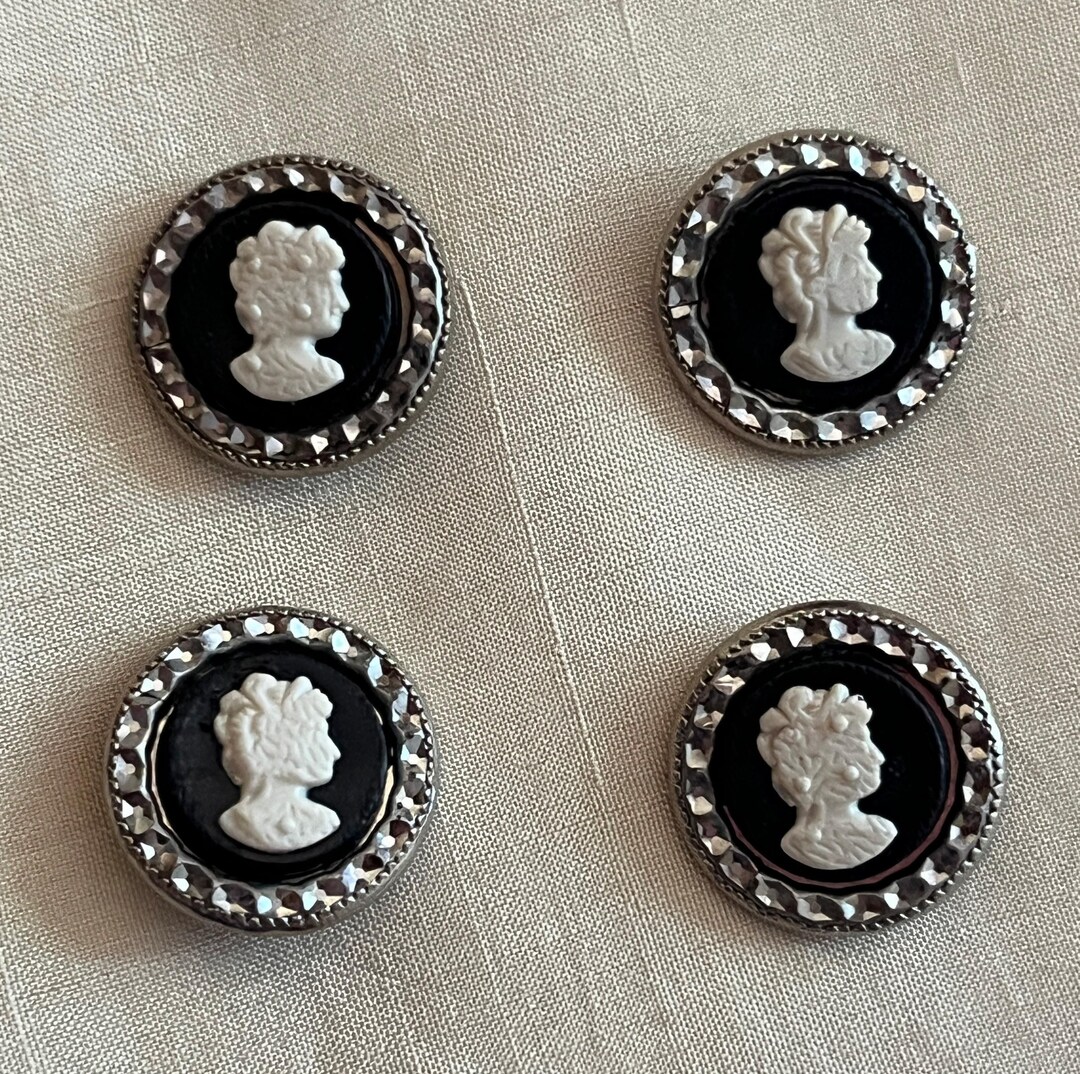 SET OF FOUR Vintage Cameo Buttons, Women, Portrait, Silhouette, Lot ...
