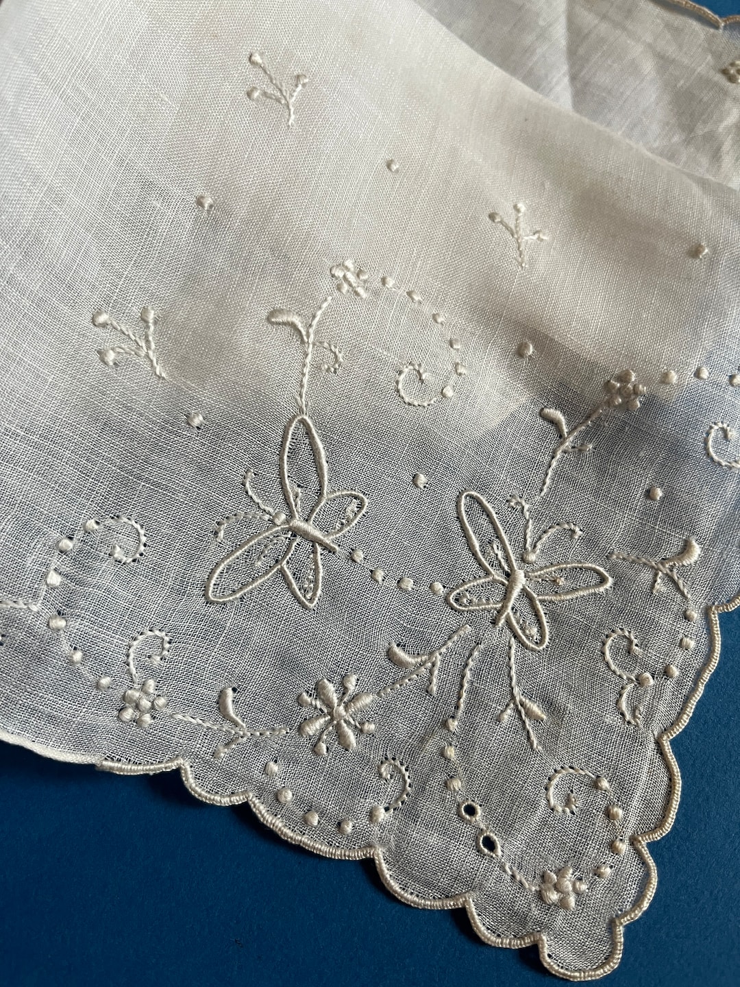 Vintage BUTTERLFLIES Vintage Hankie, Handkerchief, Butterfly, Fine ...