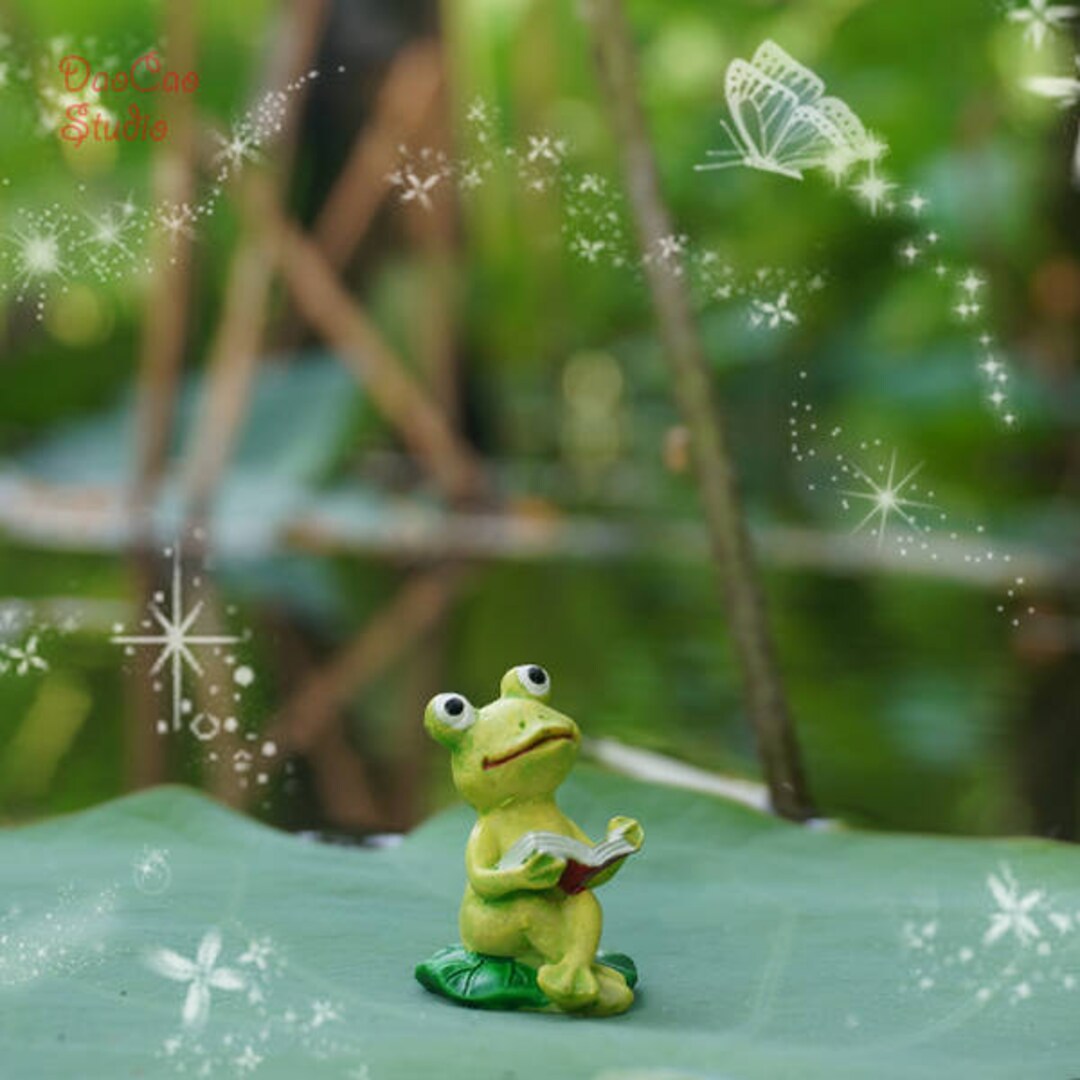 Miniature Tiny Frog Reading Book on Lotus Leaf , Mini Fairy Garden ...
