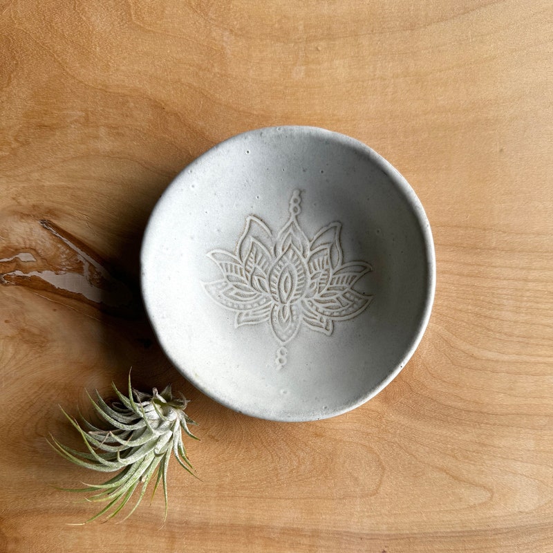 White Lotus Pottery - Etsy