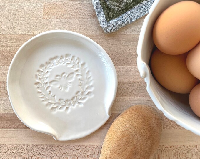 Spoon Rest Bee Spoon Rest Farmhouse Pottery Favorite - Etsy