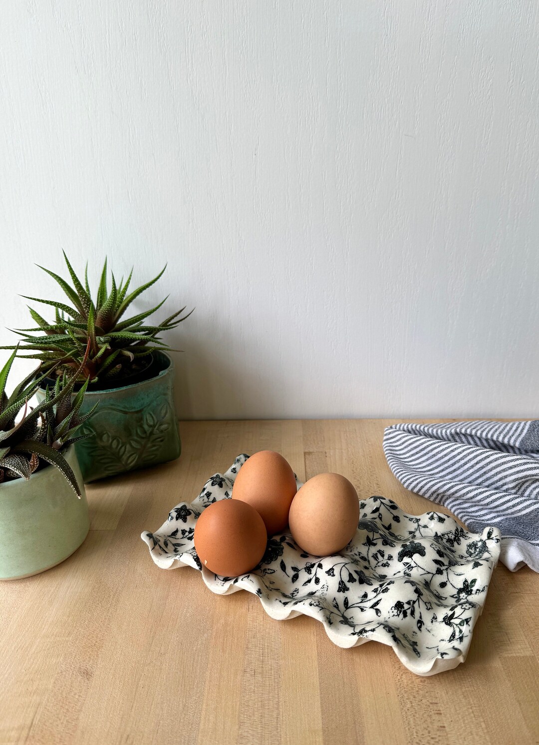 Ceramic Egg Tray, Pottery Egg Holder, Countertop Egg Holder, Gift for ...
