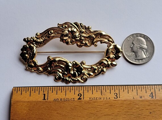 Antique / Vintage Ornate Floral Brooch / Pin Flowers … - Gem