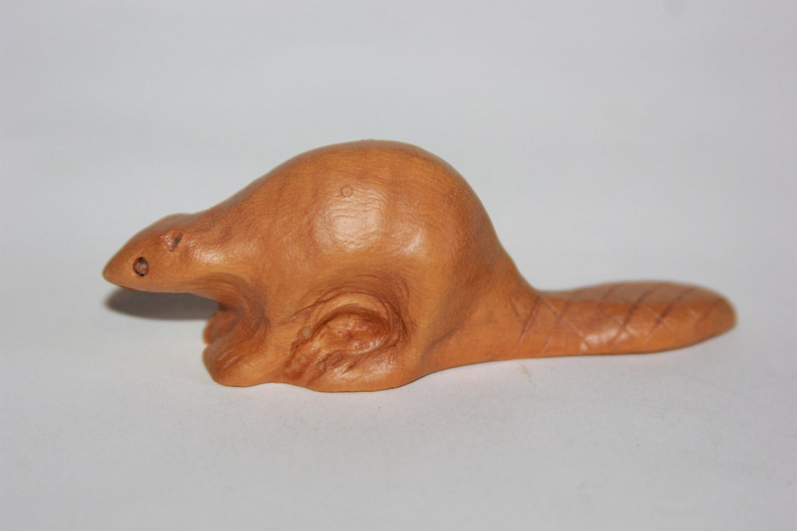 Vintage Hand Carved Wood Beaver Figurine Folk Art Miniature | Etsy
