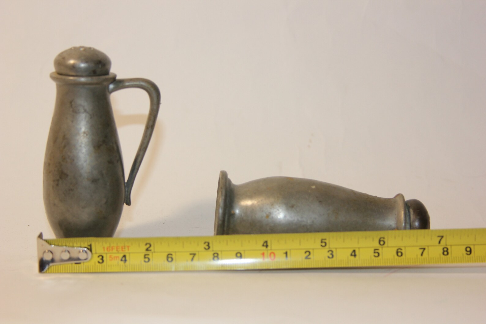 Vintage MAYFLOWER Pewter Salt Pepper Shaker Pair Set 3237 | Etsy