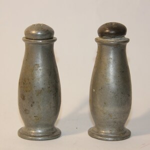 Vintage MAYFLOWER Pewter Salt Pepper Shaker Pair Set 3237 - Pewter ...