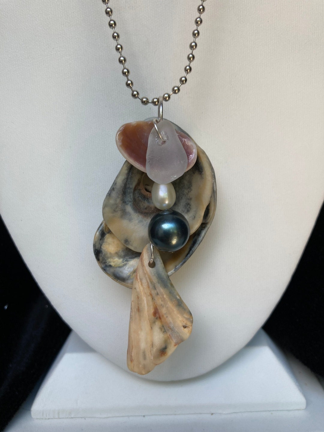 Sea Shell Pendant Necklace, Ocean Shells Clustered With Cultures Pearl ...