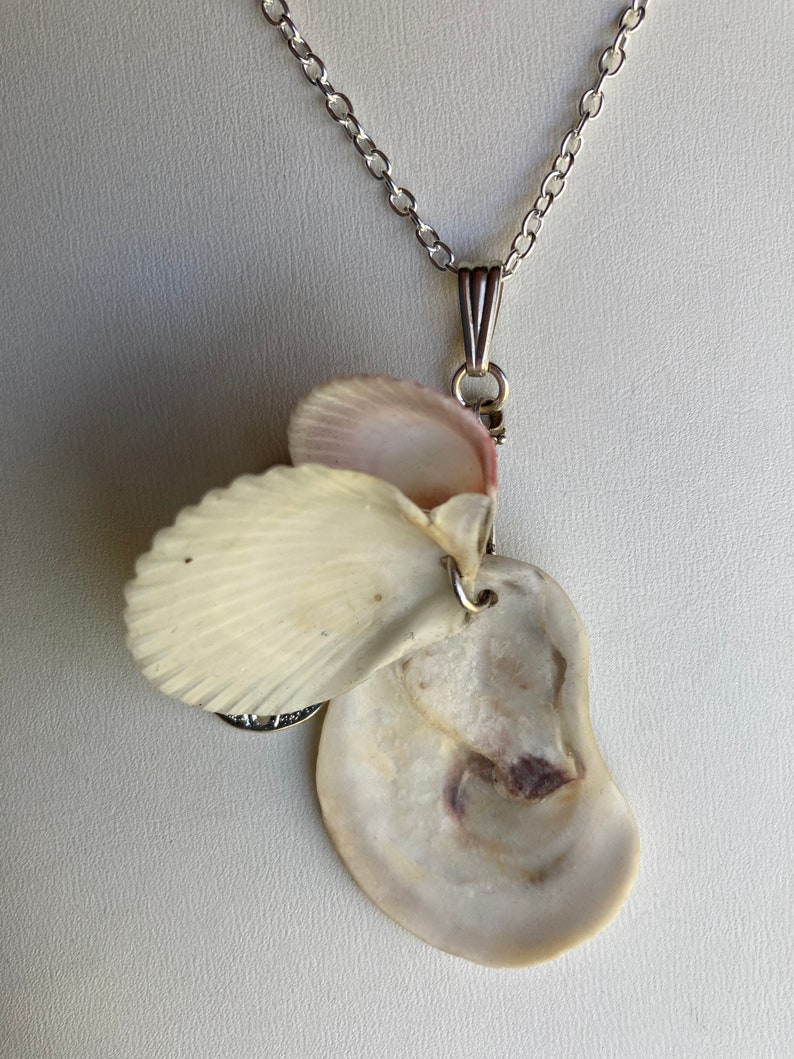 Sea Shell Pendant Necklace, Ocean Shells Clustered With a Starfish and ...